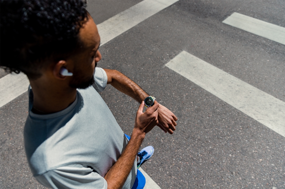 Amazfit Cheetah smart watch | notino.co.uk