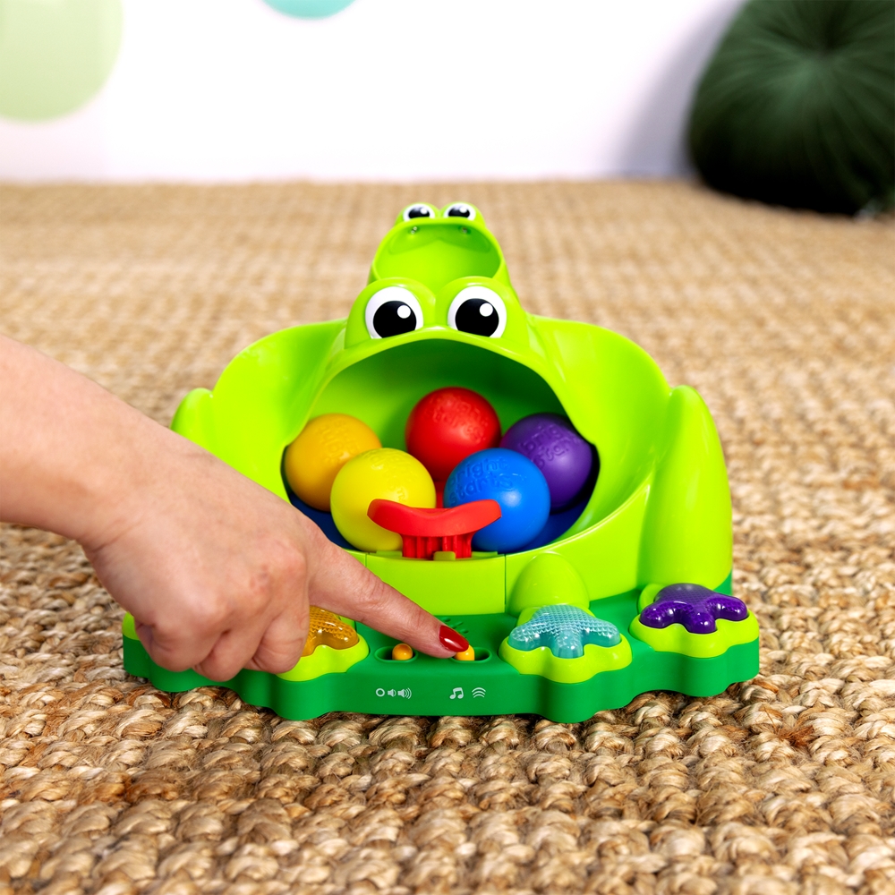 Bright Starts Poppin' Ball Frog aktivna igračka s melodijom | Notino.hr