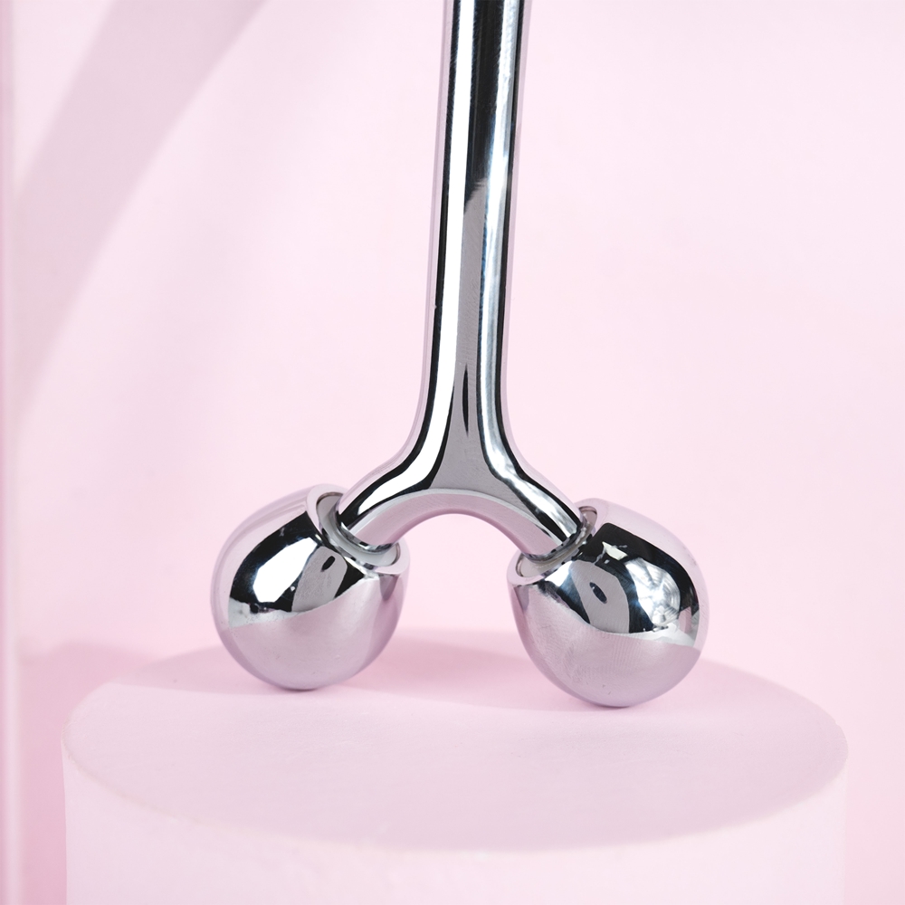 Brushworks Face Sculpting Zinc Roller massage roller for the face ...