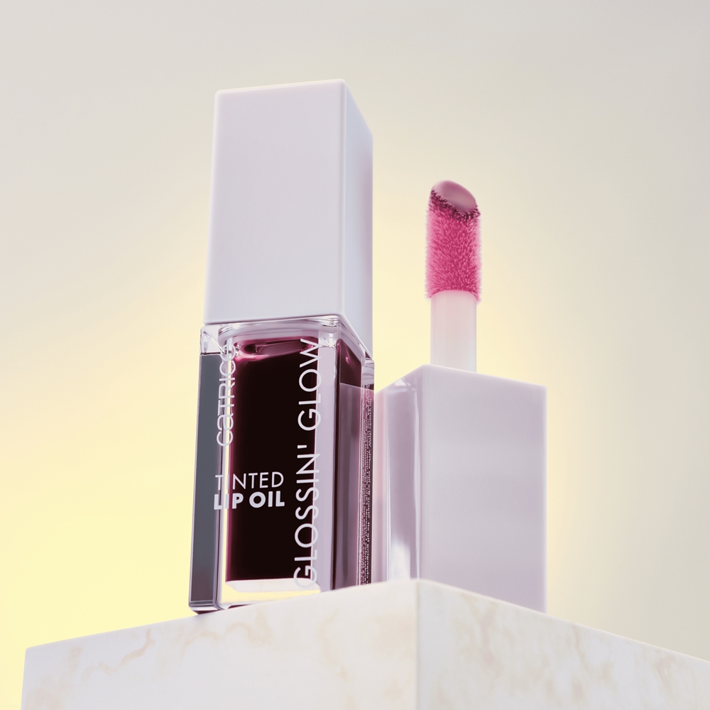 Catrice Glossin' Glow Tinted Lip Oil tinted lip balm with moisturising ...