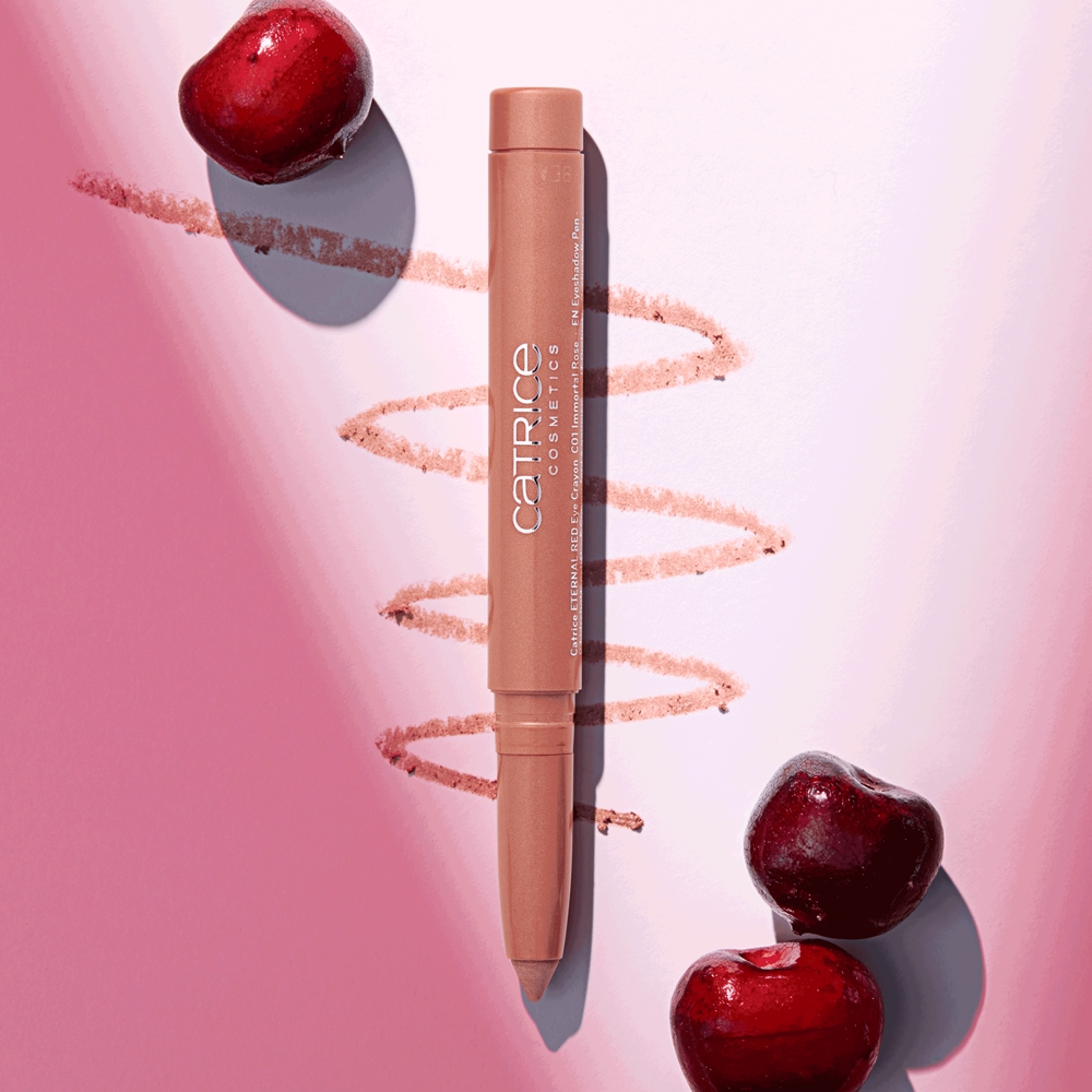 Catrice ETERNAL RED Eye Crayon Lauvärv ja silmapliiats ühes | notino.ee