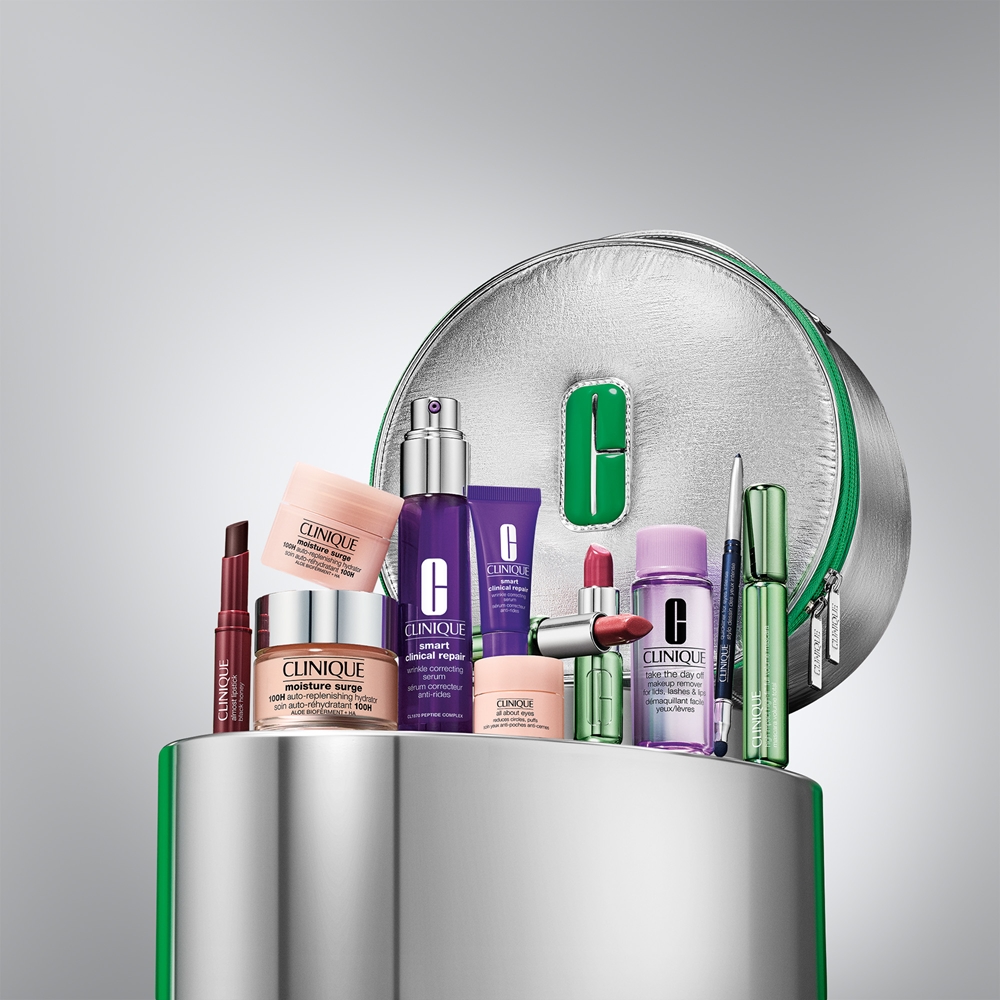 Clinique Holiday Clinique's Greatest Christmas gift set for women ...