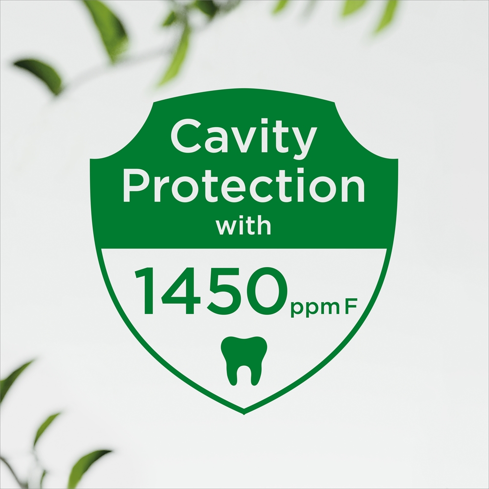 Colgate Natural Extracts Charcoal + White whitening toothpaste with ...