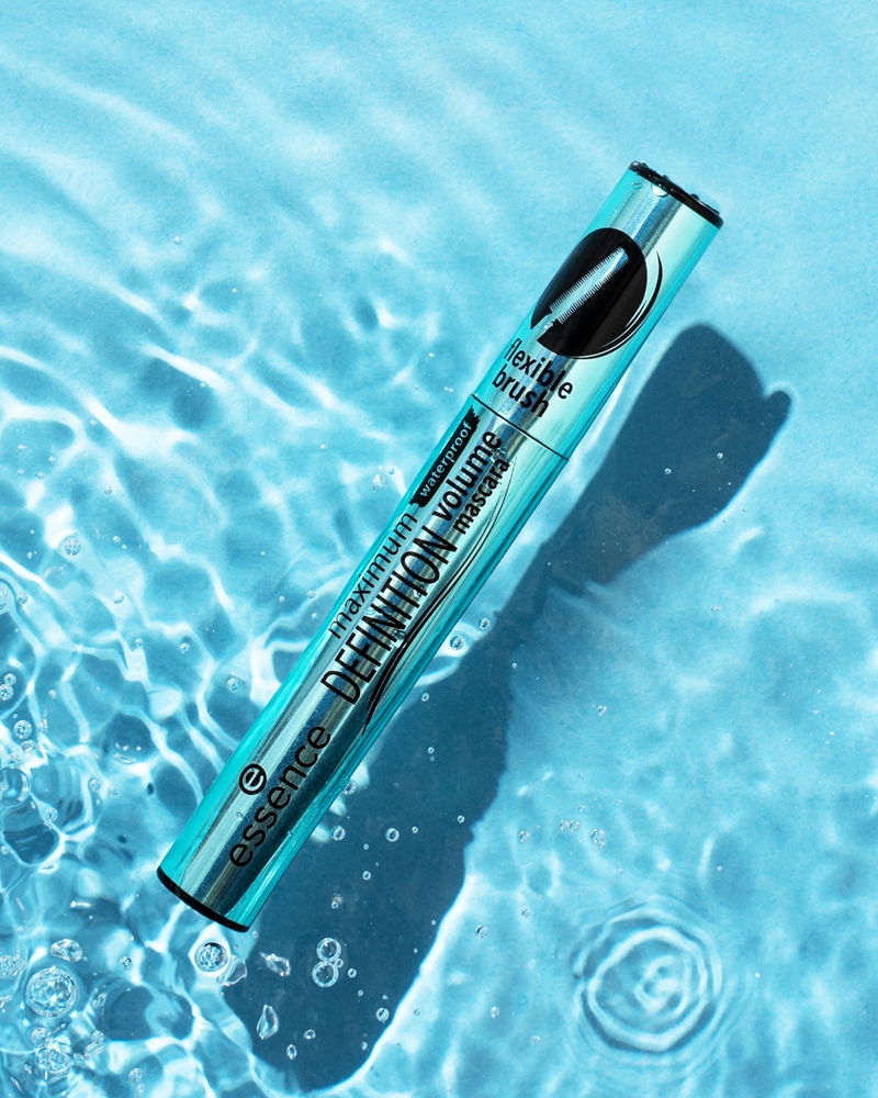 essence Maximum DEFINITION waterproof volumising mascara | notino.co.uk