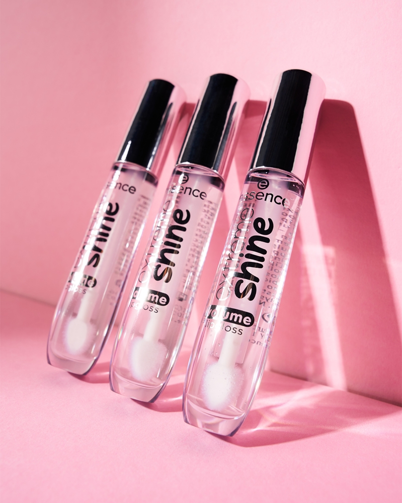 essence Extreme Shine plumping lip gloss | notino.co.uk