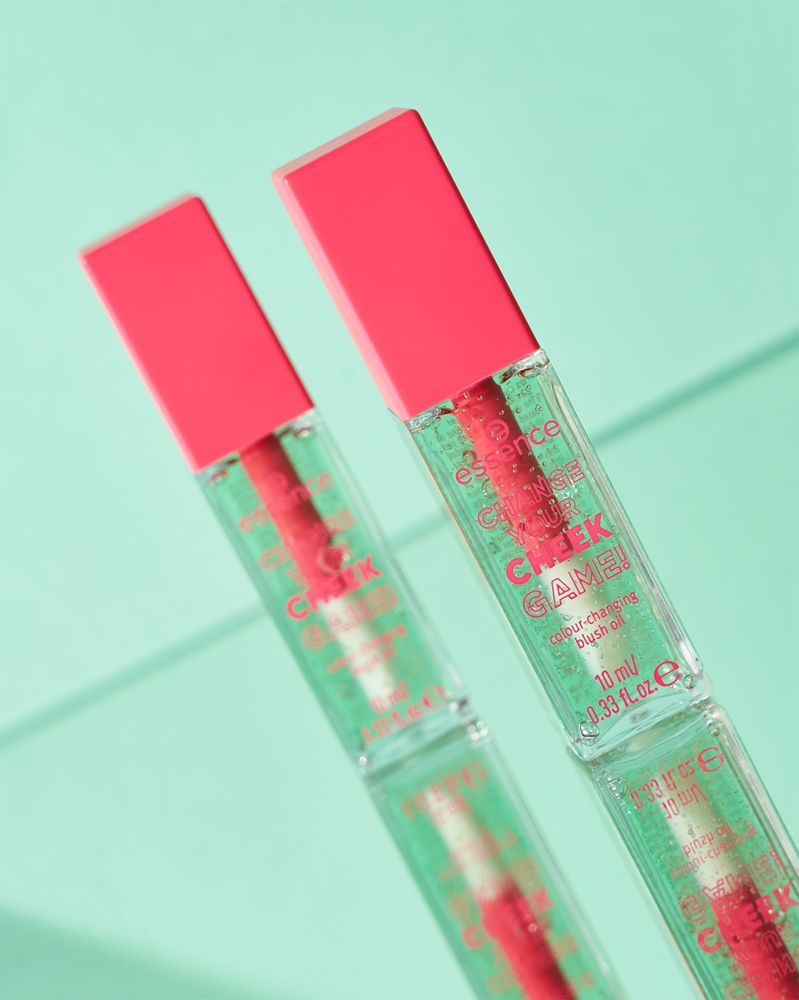 essence CHANGE YOUR CHEEK GAME! colour-changing blush oil | notino.co.uk