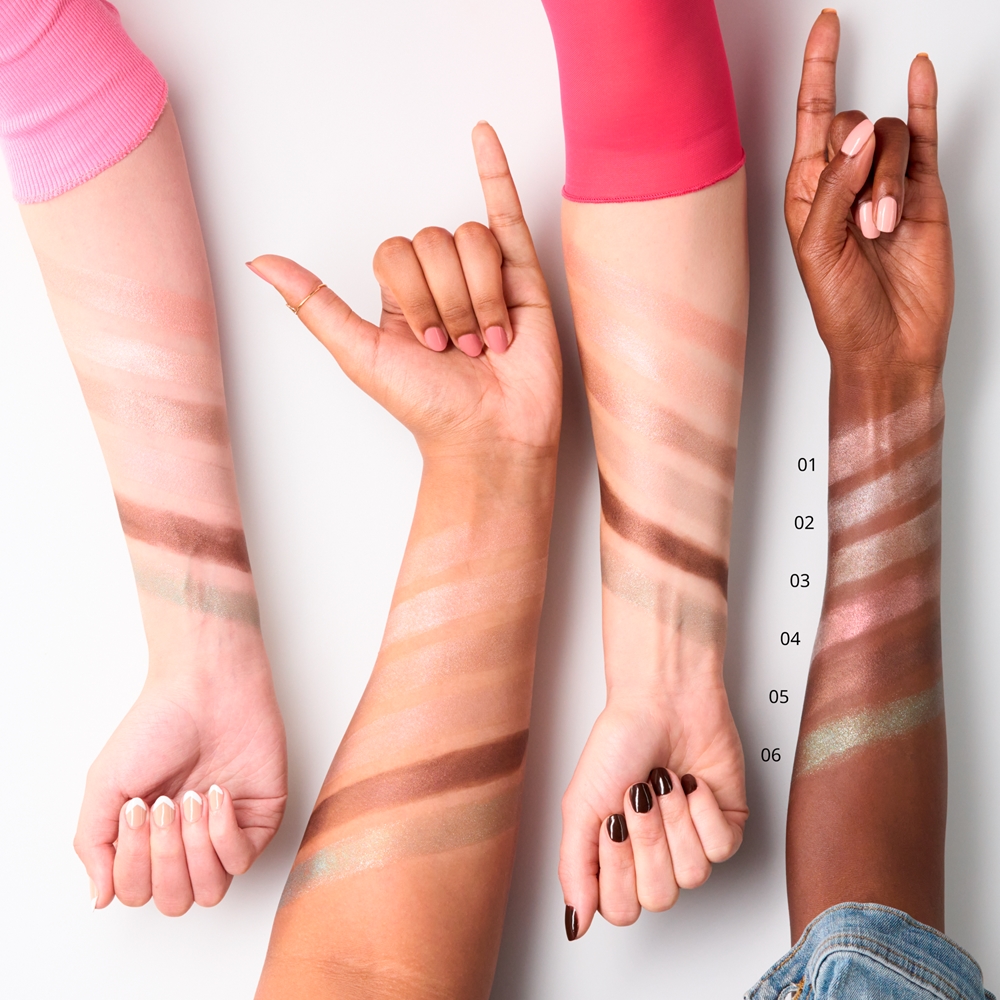 essence Luminous EYE TINT Liquid Eyeshadow | notino.ie