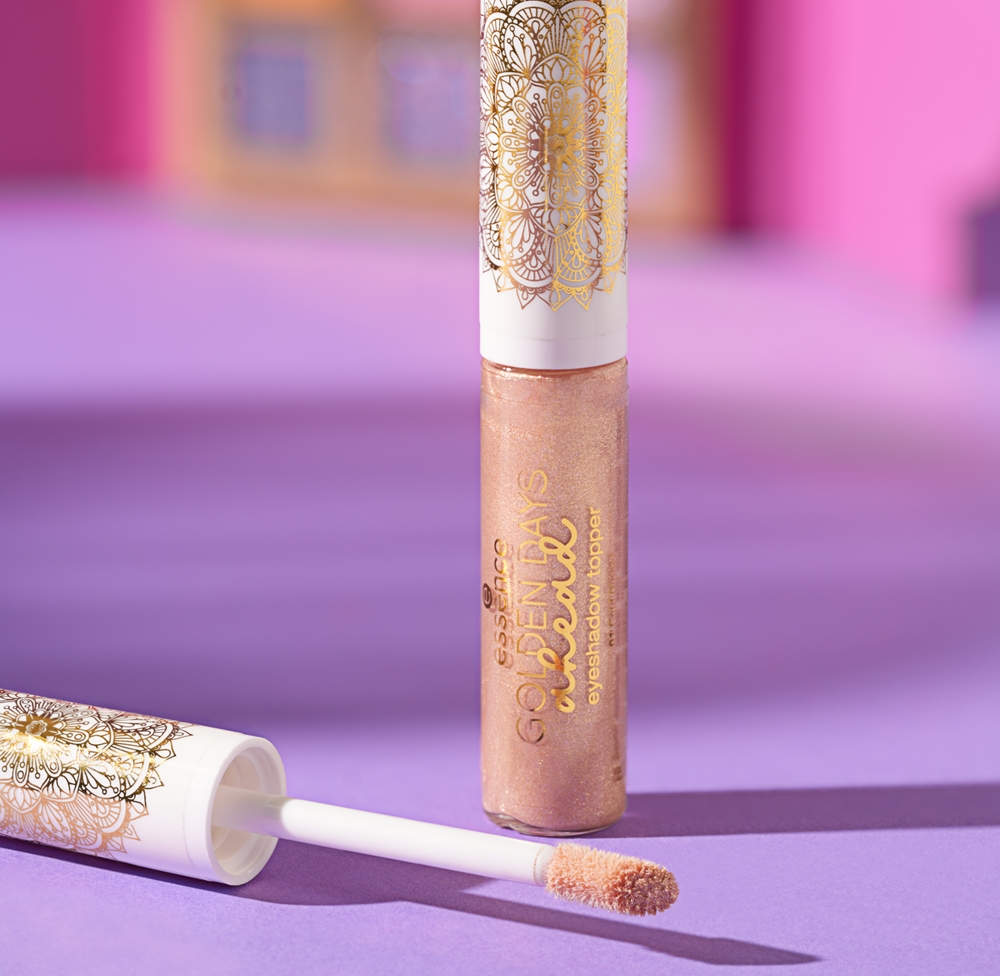 essence GOLDEN DAYS ahead Liquid Eyeshadow | notino.ie