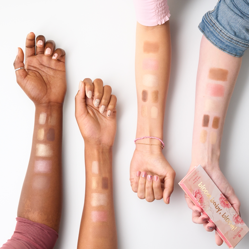 essence Bloom baby, bloom! paleta za konture obraza za obraz in oči ...