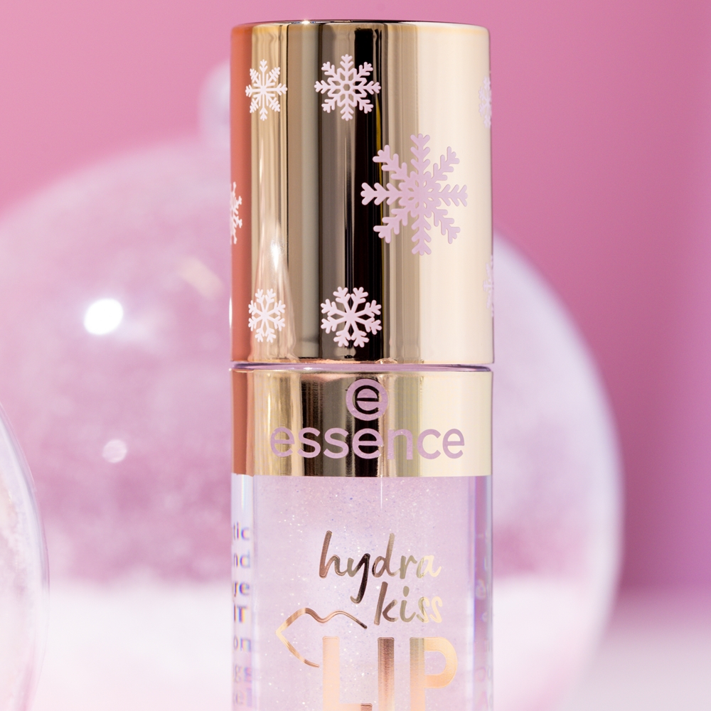 essence The Most Wonderful Kiss of The Year коледен подаръчен комплект ...