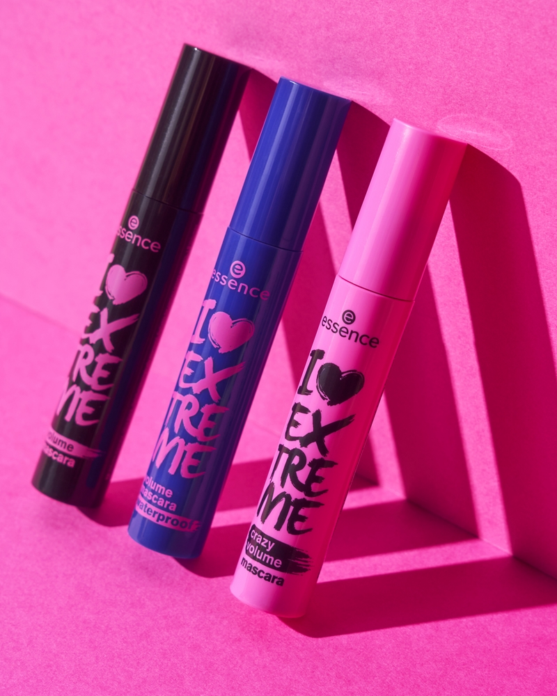essence I LOVE EXTREME waterproof volumising mascara | notino.co.uk