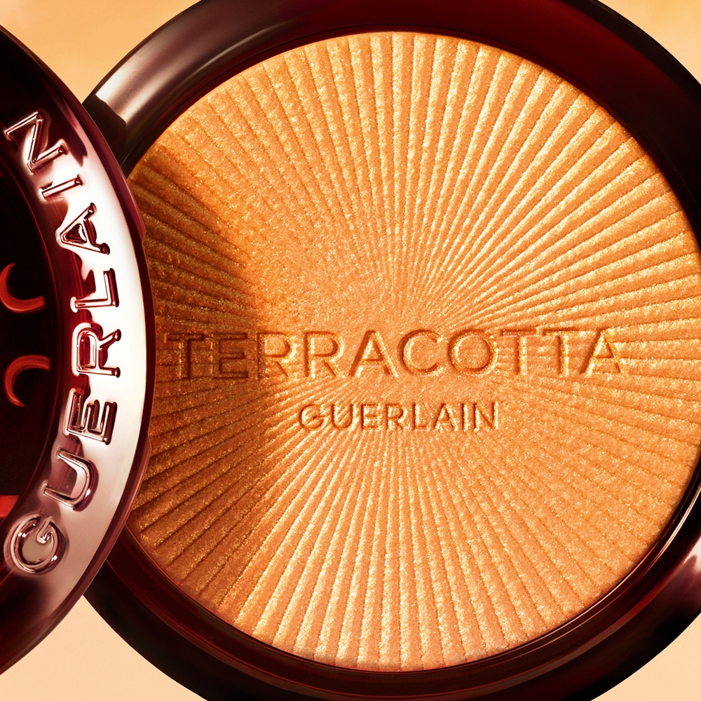 GUERLAIN Terracotta Luminizer bronzing illuminating powder | notino.co.uk