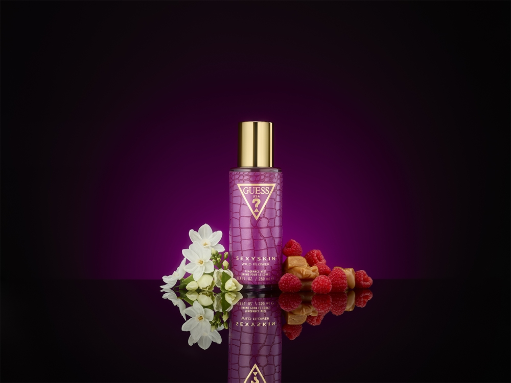 Guess Sexy Skin Wild Flower Hajustettu Vartalosuihke Naisille Notino Fi