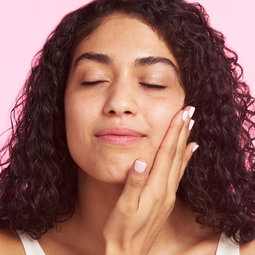 IT Cosmetics Bye Bye Lines serum za obraz s hialuronsko kislino | notino.si