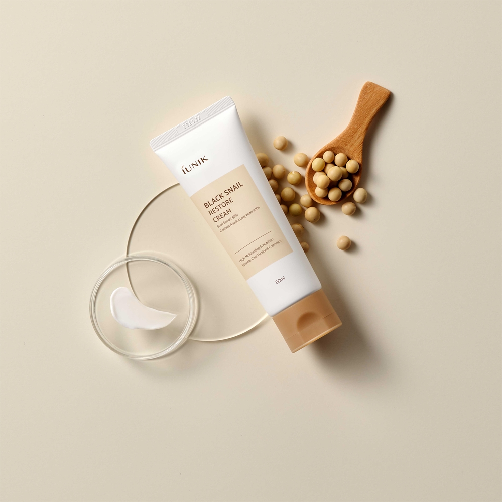 iUnik Black Snail Regenerating and Moisturizing Cream with snail ...