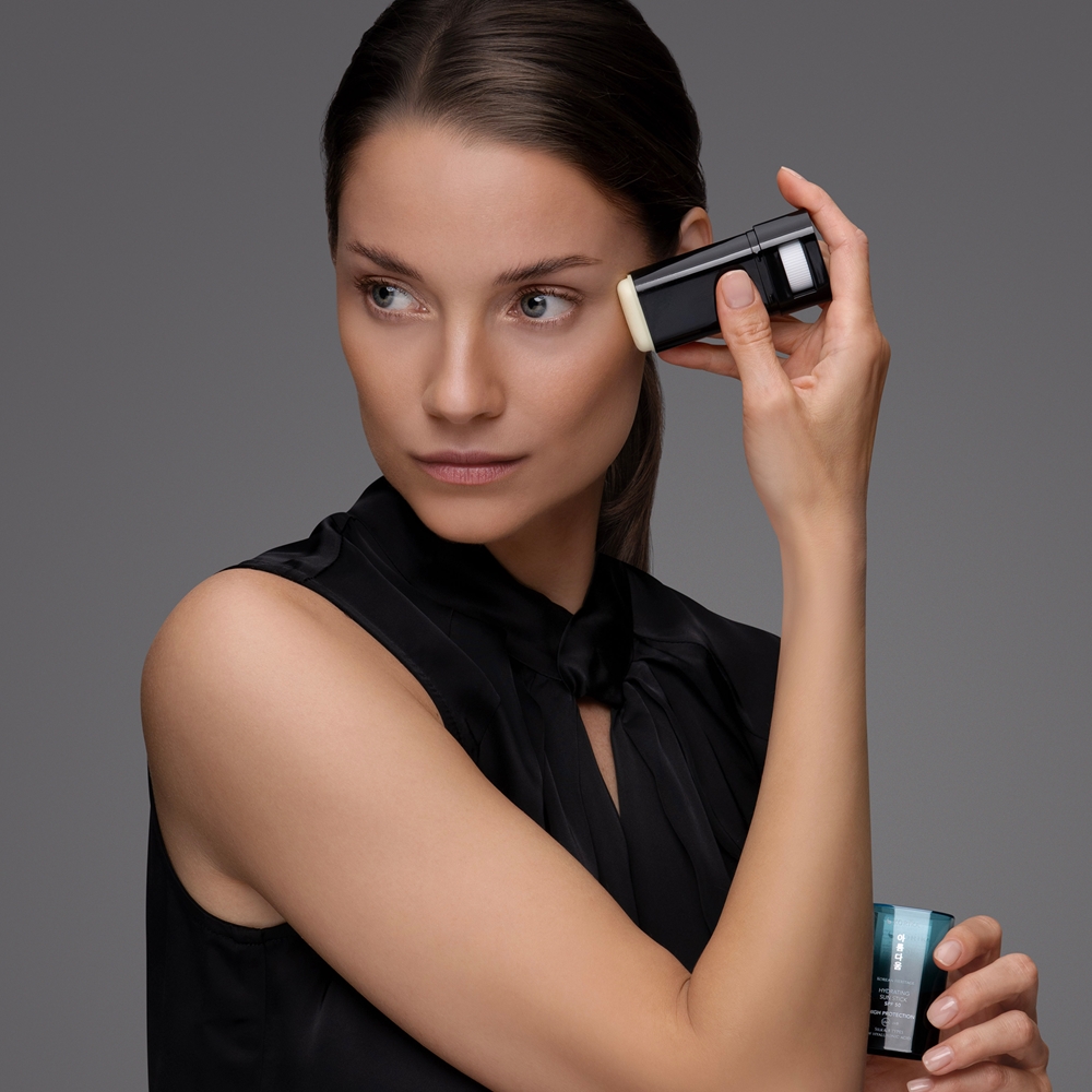 KORIKA Korean Heritage Silk & 8 Types of Hyaluronic Acid Hydrating Sun ...