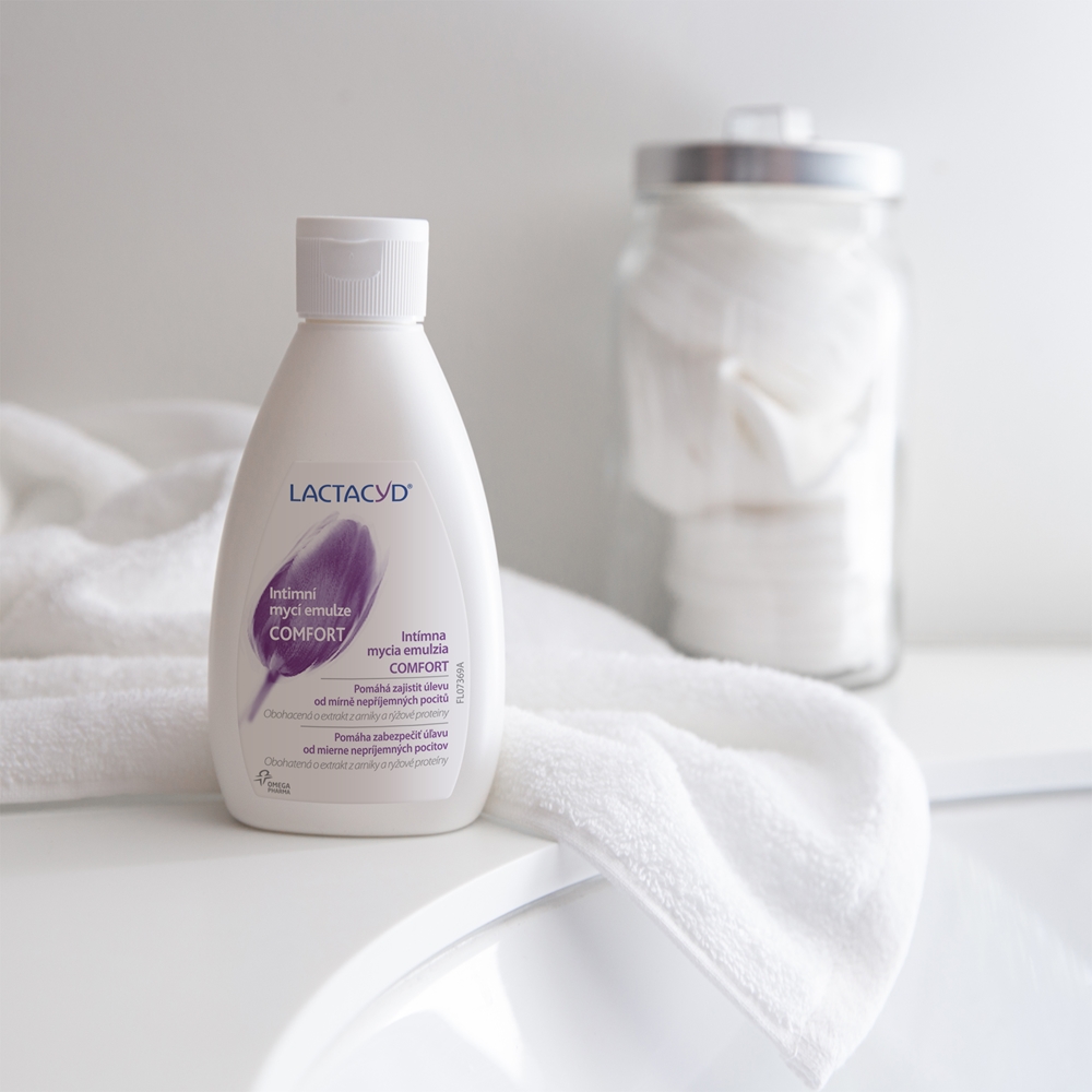 Lactacyd Comfort Feminine Wash Emulsion | notino.ie