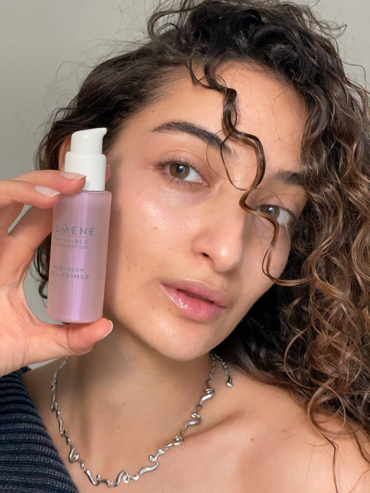 Lumene Invisible Illumination Dewy Glow feuchtigkeitsspendender Primer ...