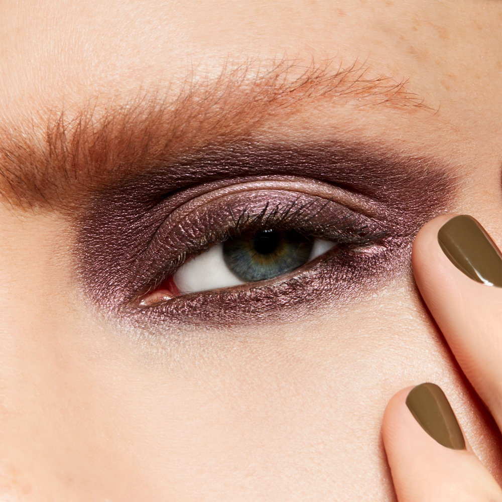 MAC Cosmetics Extra Dimension Eye Shadow Spilgtas acu ēnas | notino.lv