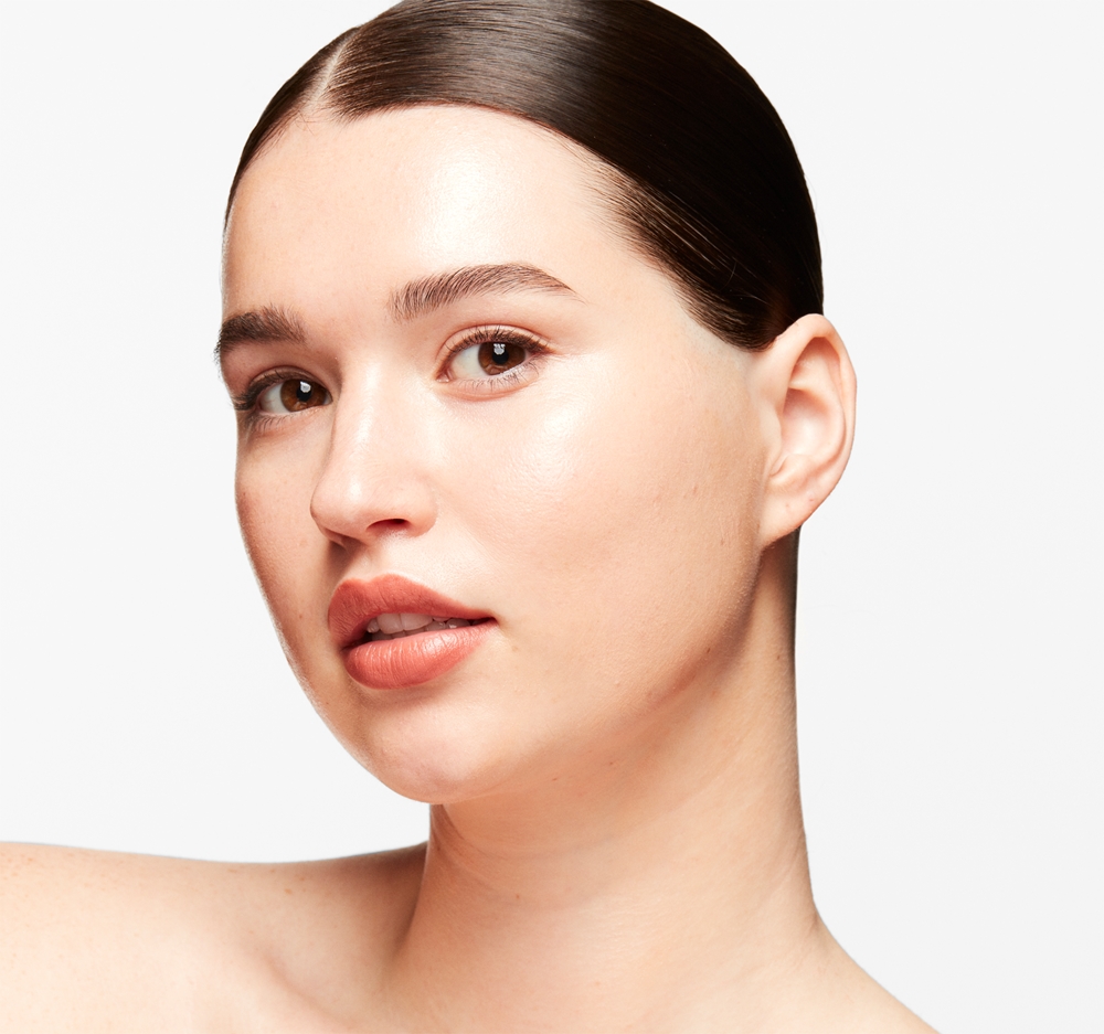 MAC Cosmetics Strobe Dewy Skin Tint | Livrare rapida! | Notino.ro