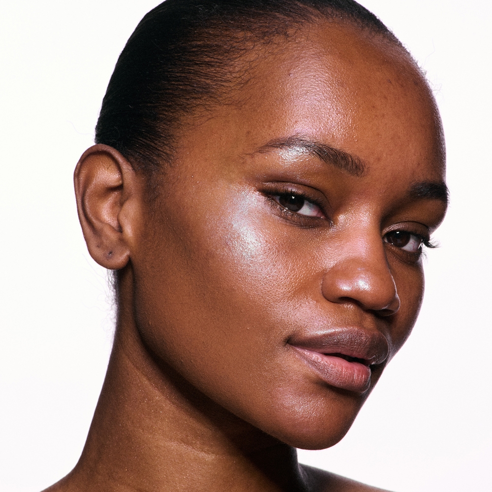 MAC Cosmetics Skinfinish Lightstruck tekutý rozjasňovač | notino.cz