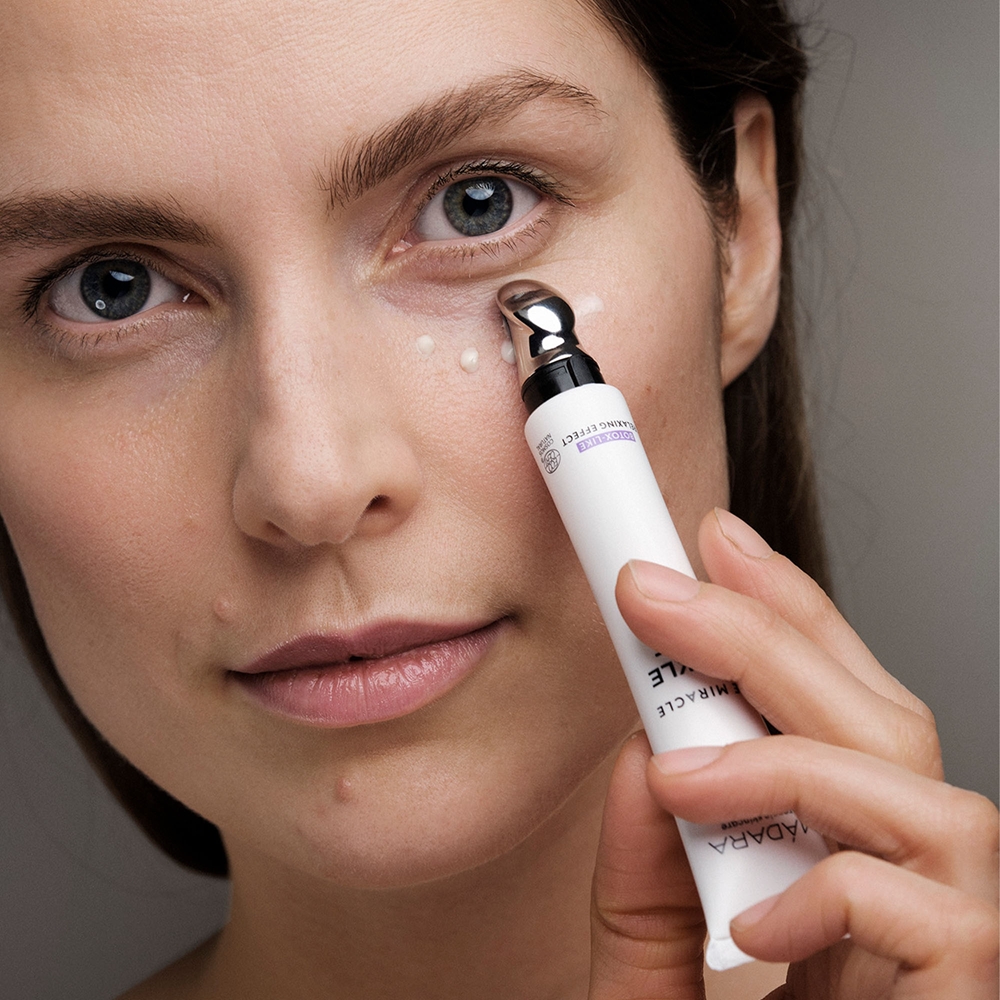 MÁDARA Time Miracle Wrinkle Resist Anti-Falten Augencreme mit einem ...