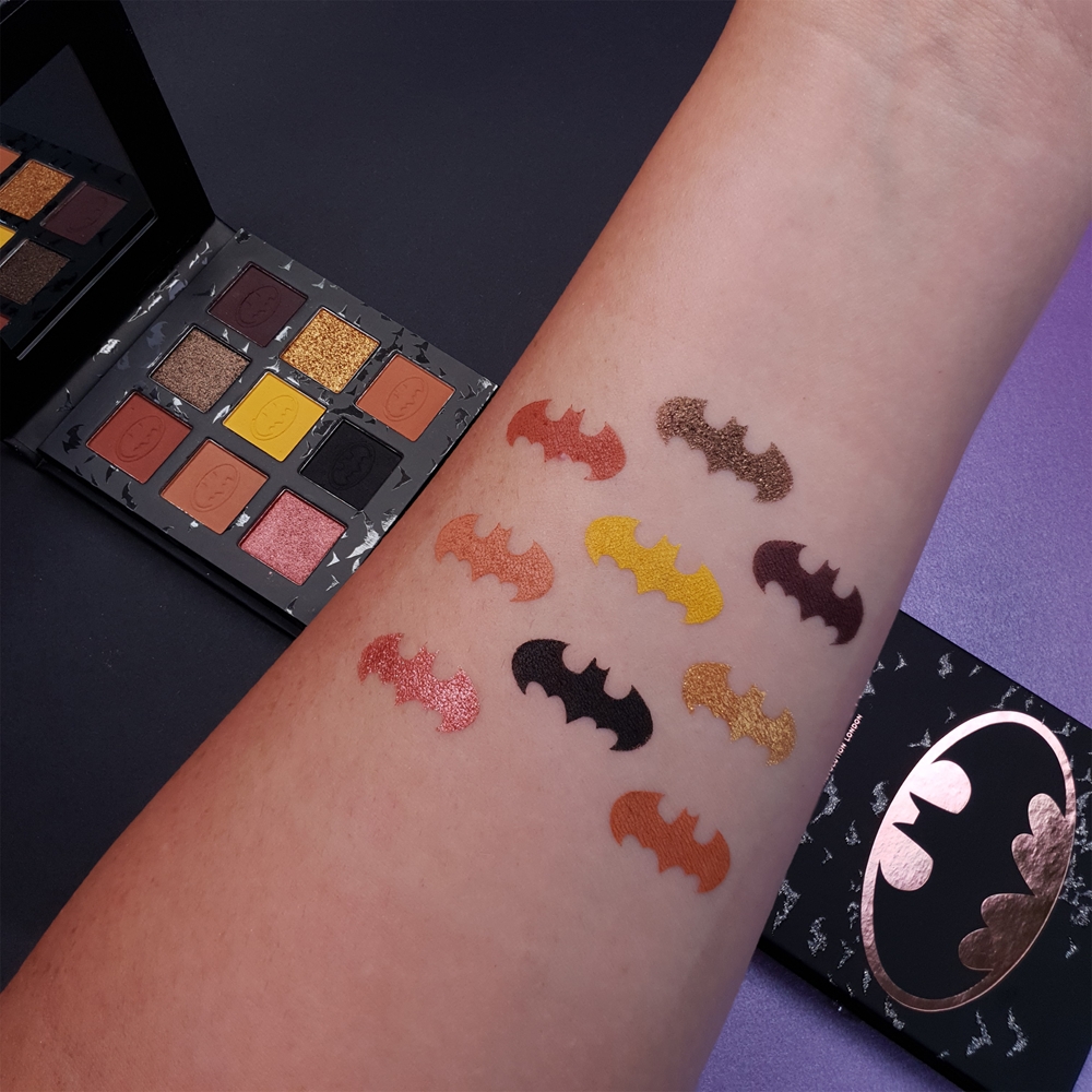 Revolution DC Collection X Batman™ paleta de sombras de ojos | notino.es