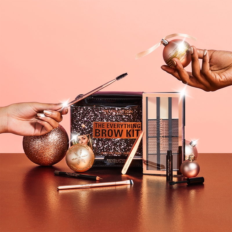 Revolution The Everything Brow Kit Gift Set for eyebrows | notino.ie