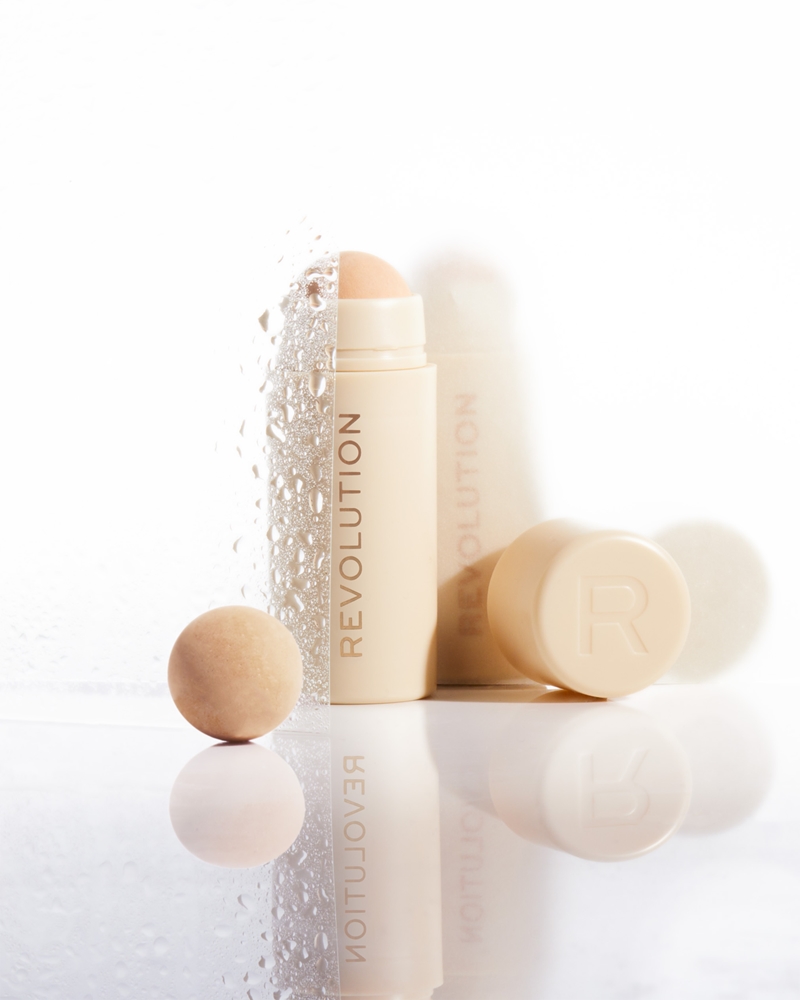 Makeup Revolution Oil Control Roller roll-on effet mat | notino.fr