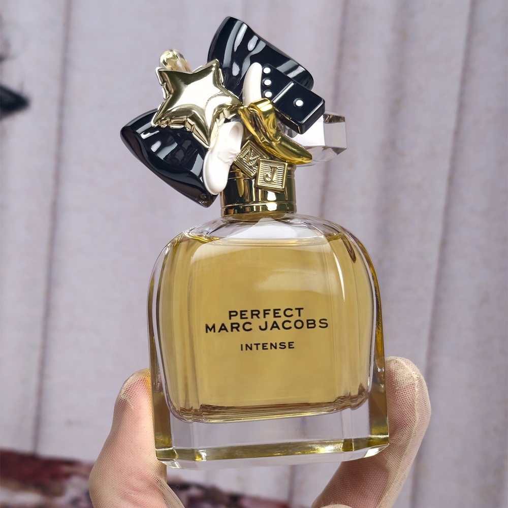 Marc Jacobs Perfect Intense eau de parfum for women | notino.co.uk