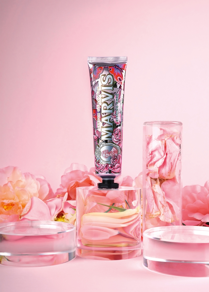 Marvis Limited Edition Kissing Rose toothpaste | notino.co.uk