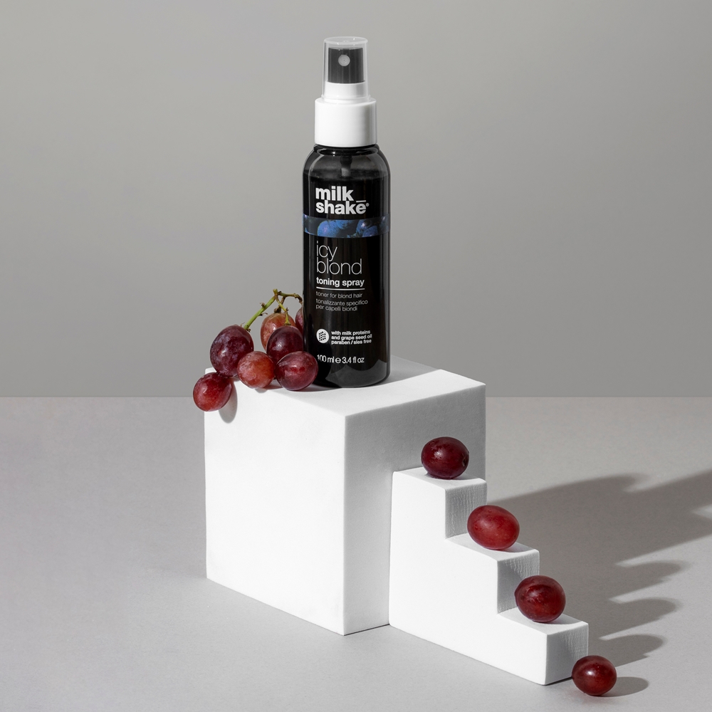 milk_shake® Icy Blond Toning Spray Spray neutralisiert gelbe ...