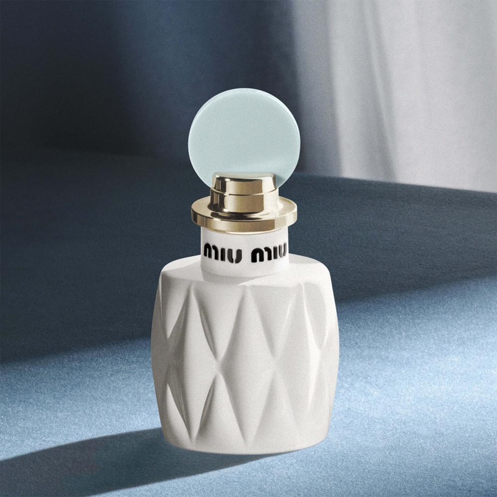 Miu Miu Fleur De Lait Parfüümvesi naistele | notino.ee