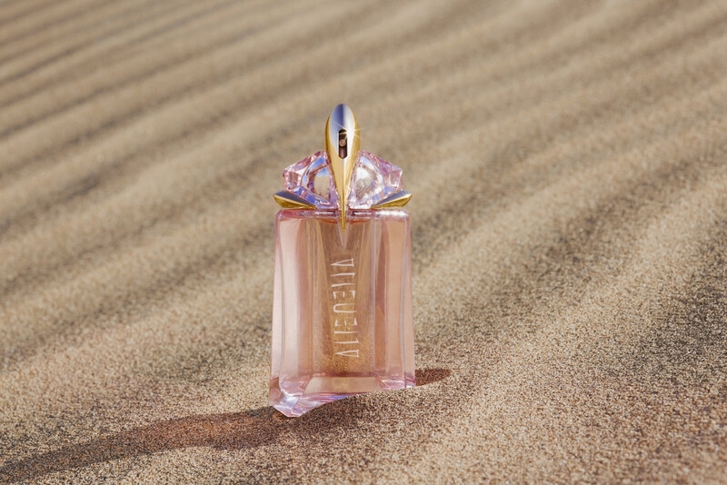 Mugler Alien Flora Futura eau de toilette for women | notino.co.uk