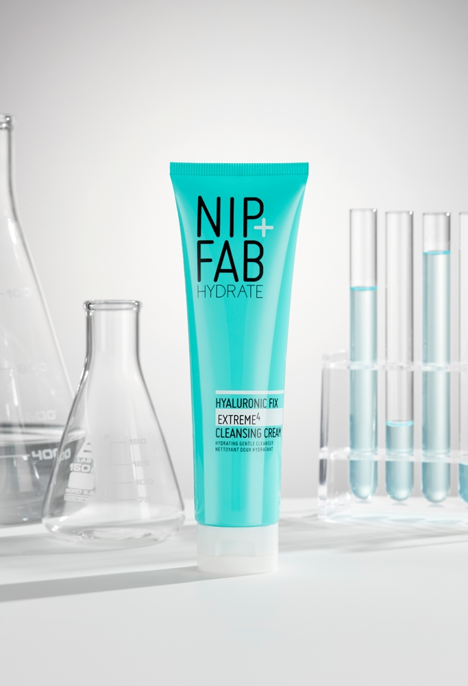 NIP+FAB Hyaluronic Fix Extreme4 2% cleansing cream for the face ...