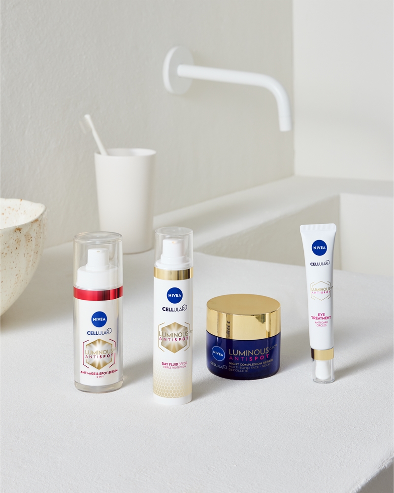 NIVEA Luminous rejuvenating serum for pigment spot correction | notino ...