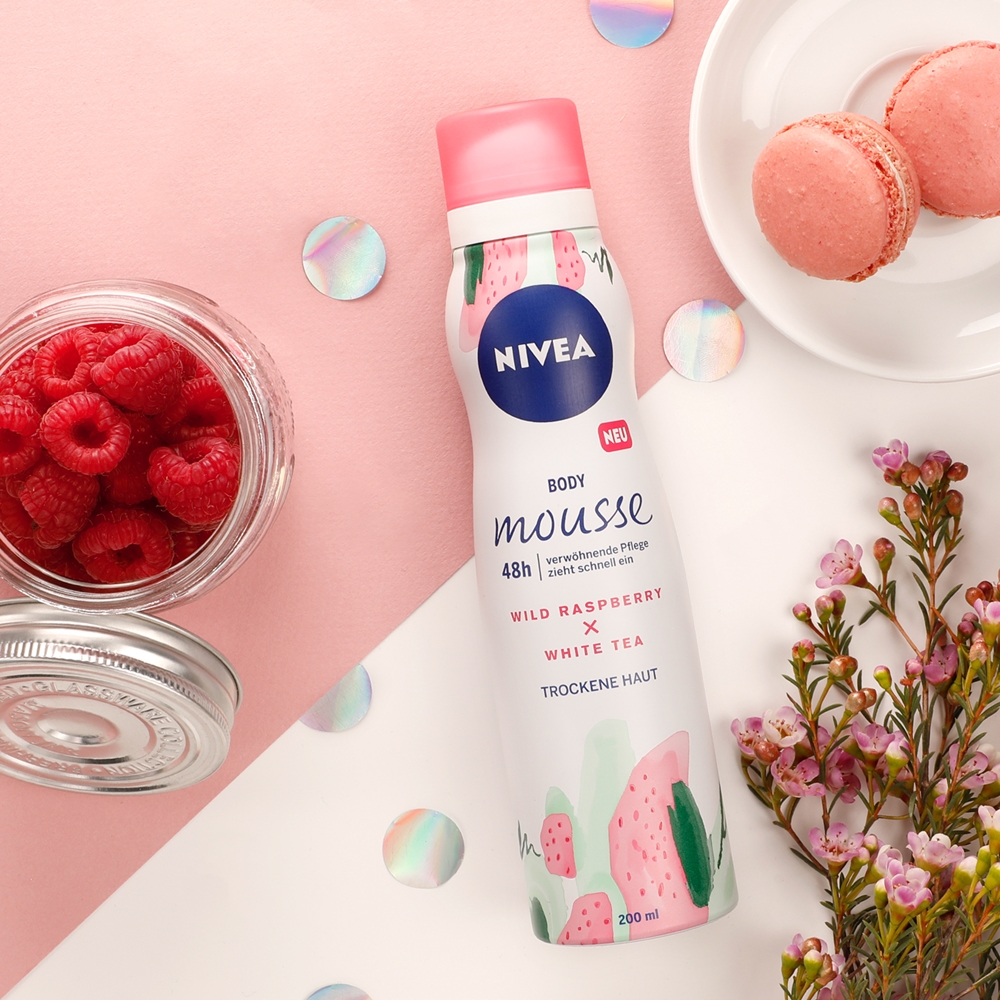 NIVEA Wild Raspberry & White Tea schiuma corpo coccolante per ...