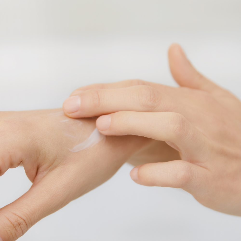 NIVEA Moisture Care Olive crema idratante per mani e unghie | notino.it