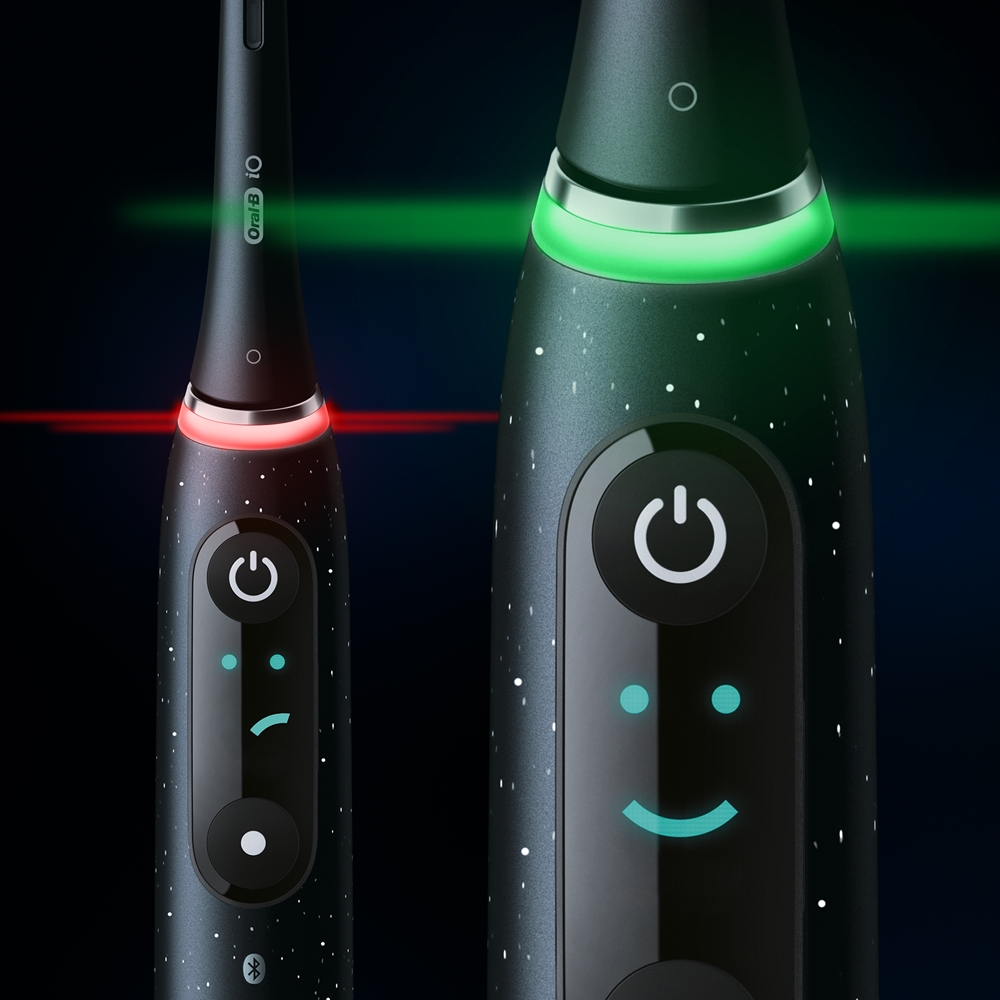 Oral-B iO10 electric toothbrush | notino.co.uk