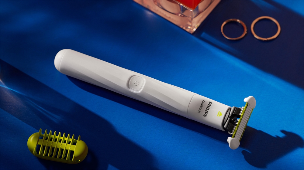 Philips OneBlade Intimate QP1924/30 тример за интимната зона и тялото ...