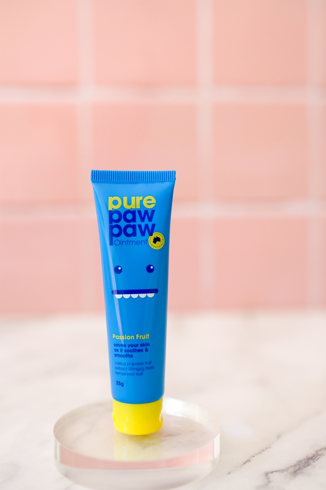 Pure Paw Paw Passion Fruit moisturising balm for lips and dry areas ...