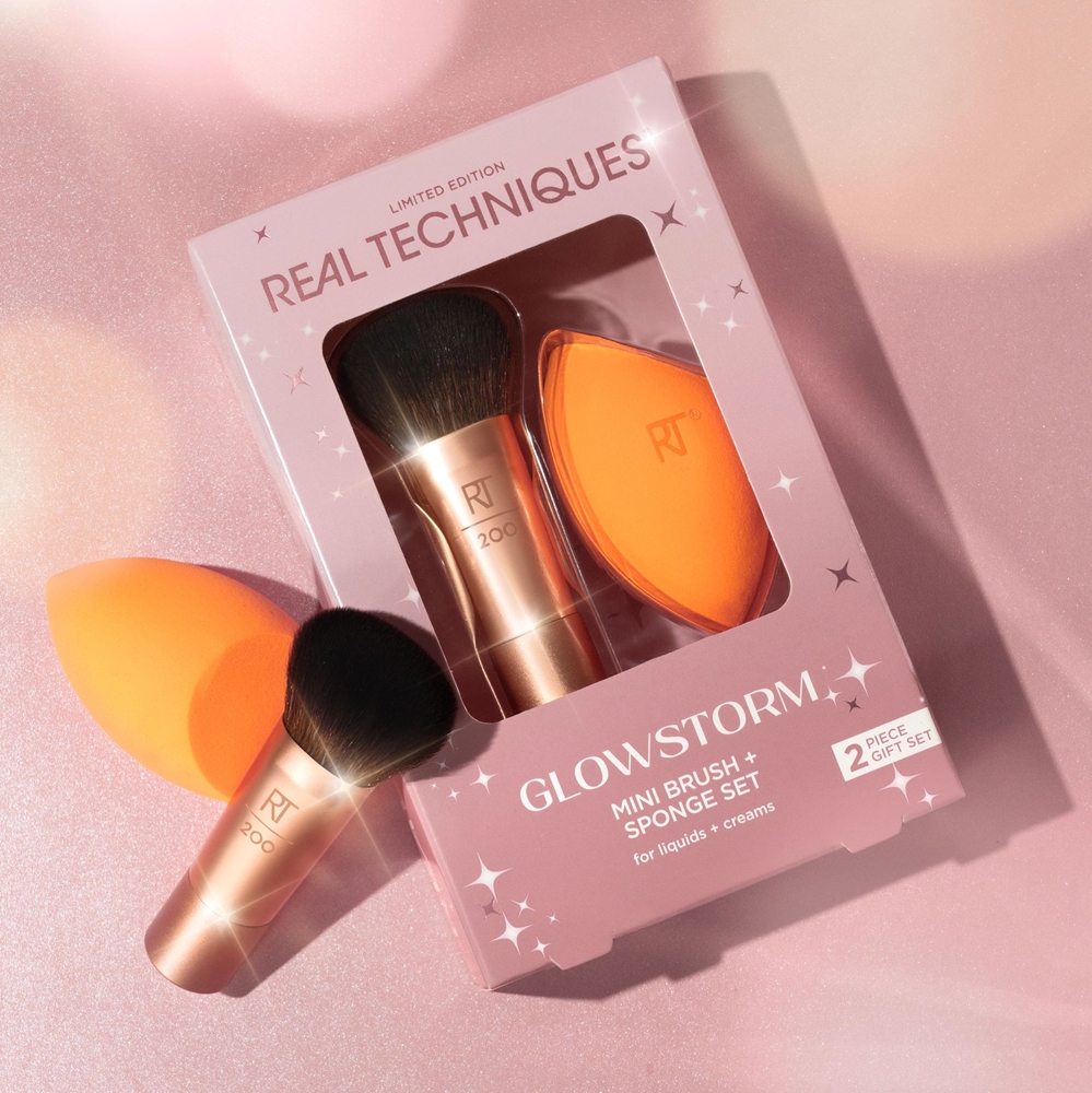 Real Techniques Glowstorm Mini Brush + Sponge Set Brush Set | notino.ie
