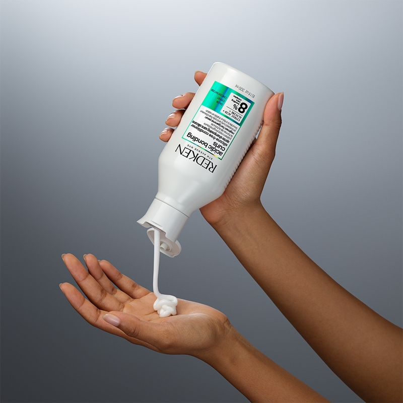 Redken Acidic Bonding Curls regenerating conditioner for curly hair ...