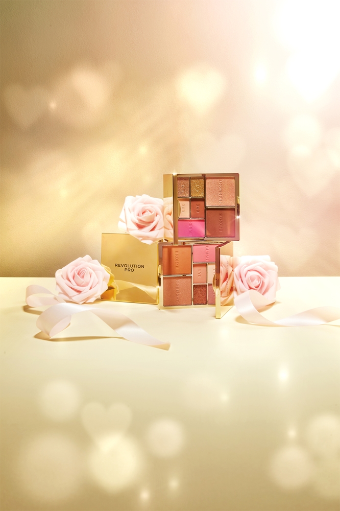 Revolution PRO True Love Palette For The Entire Face | notino.ie