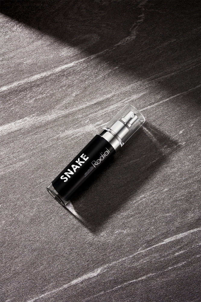Rodial Snake Serum O2 Serum to brighten and smooth the skin | notino.ie