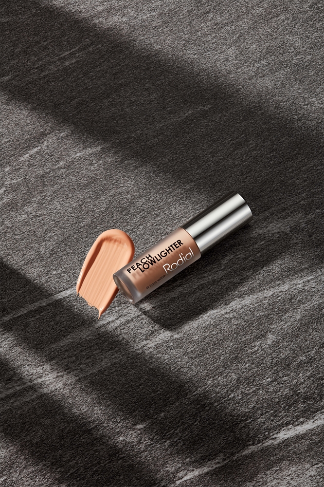 Rodial Peach Lowlighter cream highlighter | notino.co.uk