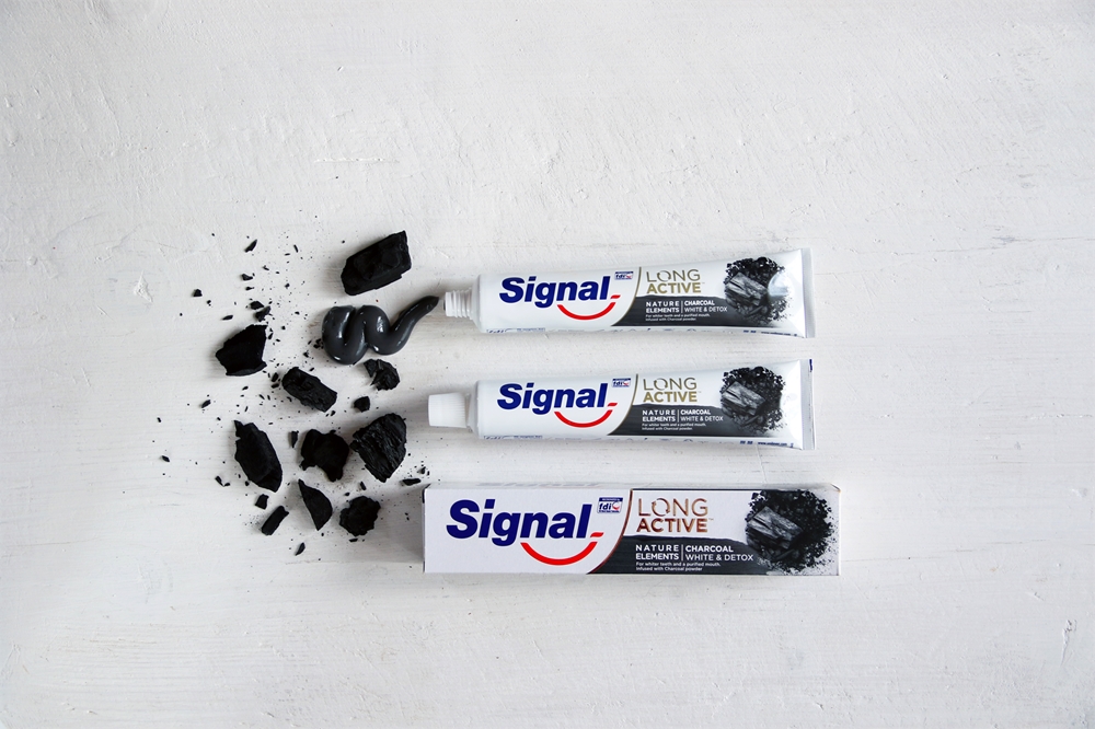 Signal Long Active Natural Elements Whitening Toothpaste with Activated ...