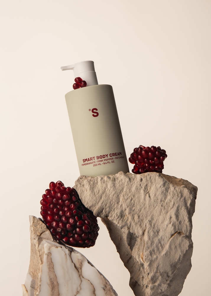 Sister's Aroma Smart Pomegranate Body Cream with moisturising effect | notino.ie