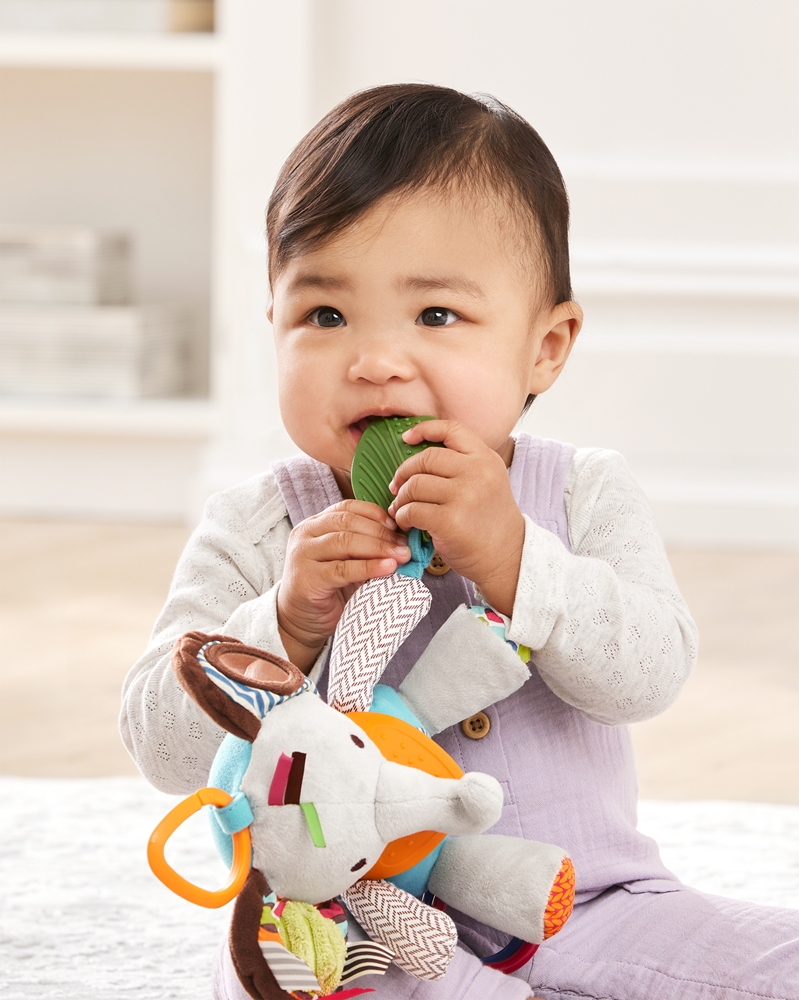Skip Hop Bandana Buddies Elephant activity toy with teether | notino.ie