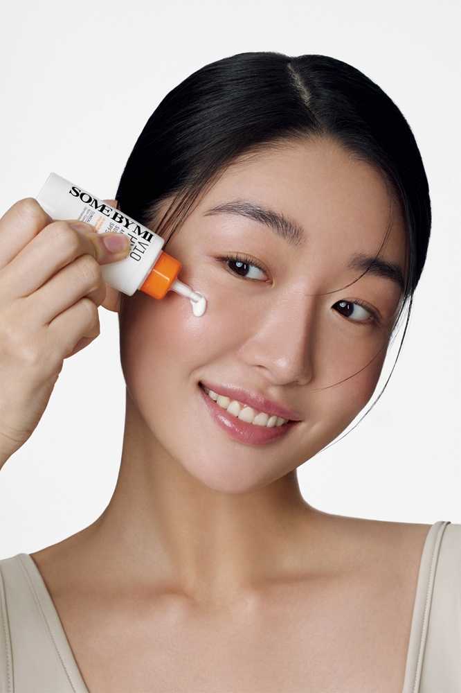 Some By Mi V10 Hyal Antioxidant Sunscreen | Livrare rapida! | Notino.ro